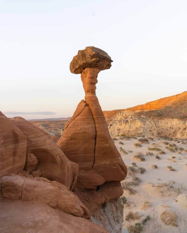 5 Reasons to stop at Toadstool Hoodoos near Kanab - Karabou Adventures